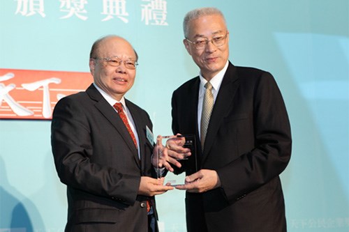 News Center - Delta Receives "Corporate Citizenship Award" from ...