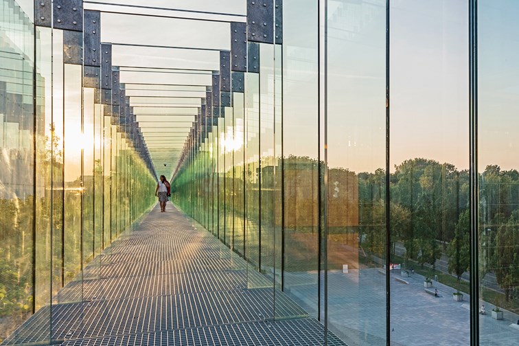 Solutions - Low-Carbon Building - Delta Americas